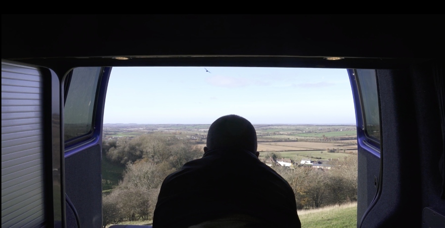 VW Transporter - Tailgate or Barn Doors?